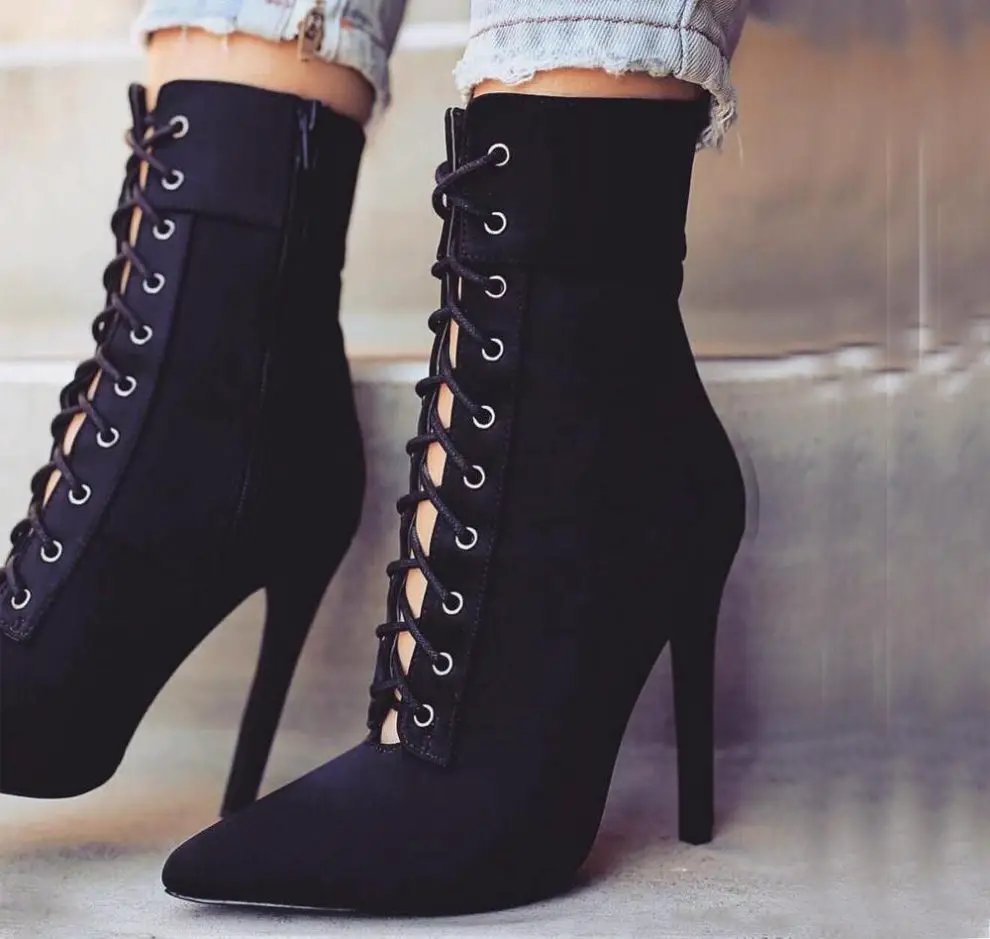 Botas negras: Los 20 modelos de tendencia + ideas de outfits para combinar