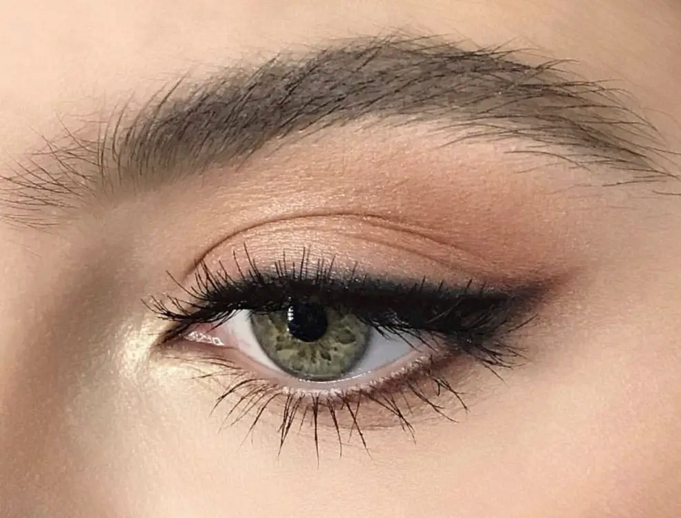Delineado de ojos: +17 Trucos para lograr una mirada cautivadora