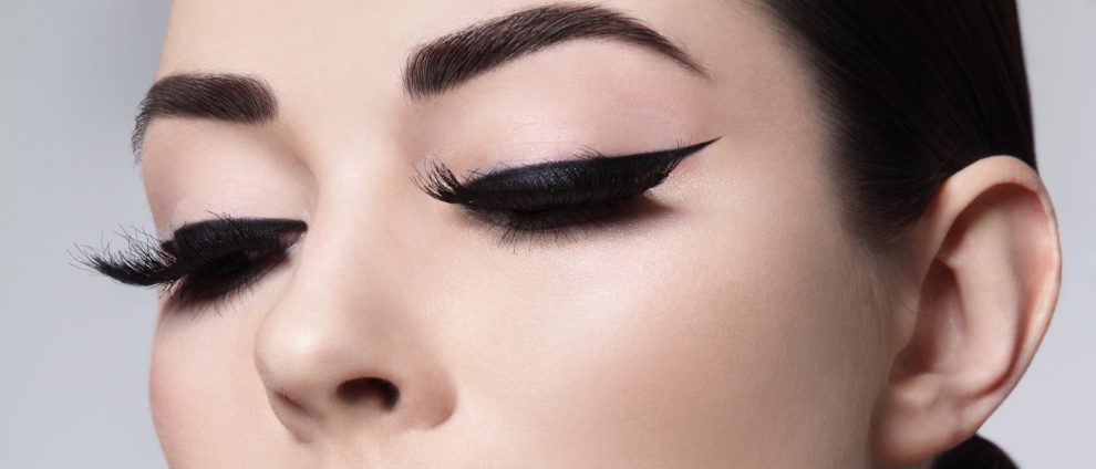 ¿Cómo maquillar los ojos saltones? Técnicas sencillas para usar a tu favor