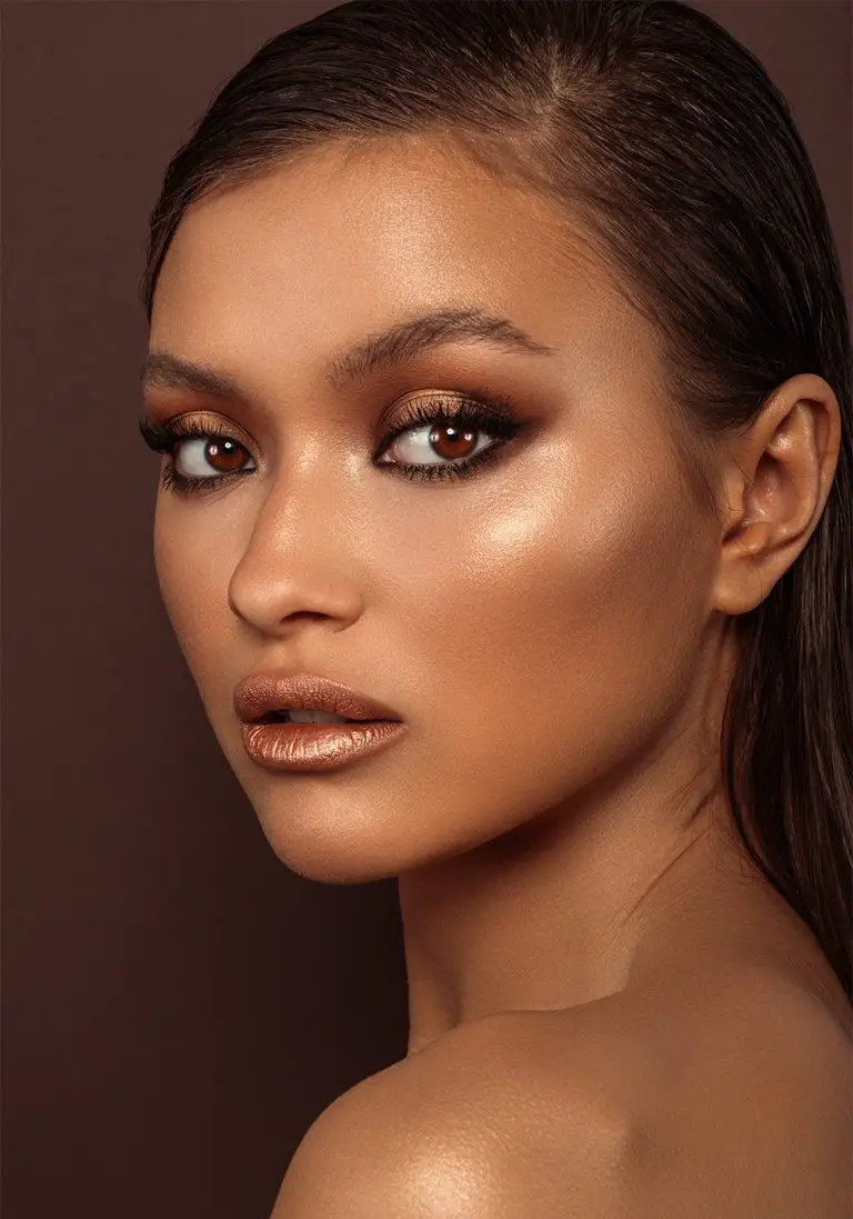 Sombras de ojos para morenas ¡Tonos y combinaciones que resaltarán tu piel canela!