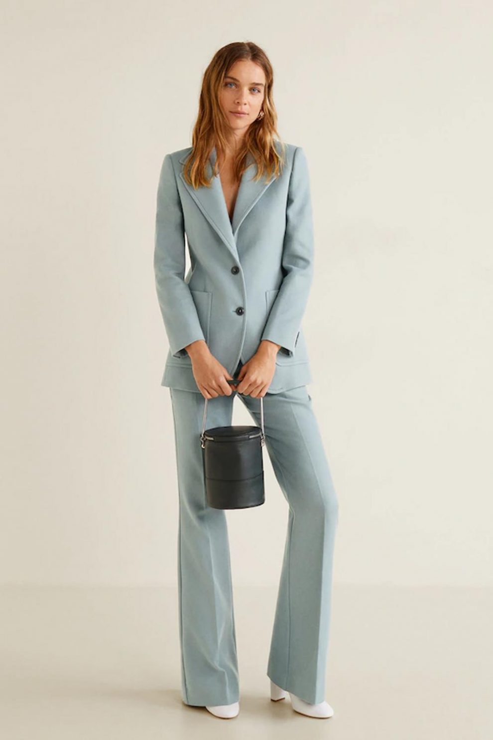 +17 Combinaciones de traje gris para mujeres sofisticadas