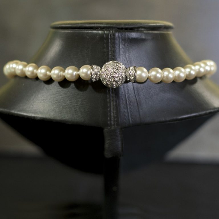 +22 Tendencias en collares de perlas para mujeres (muy) elegantes