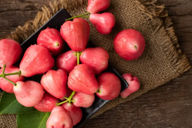 Frutas rosas ¿Cuáles son sus propiedades y beneficios?