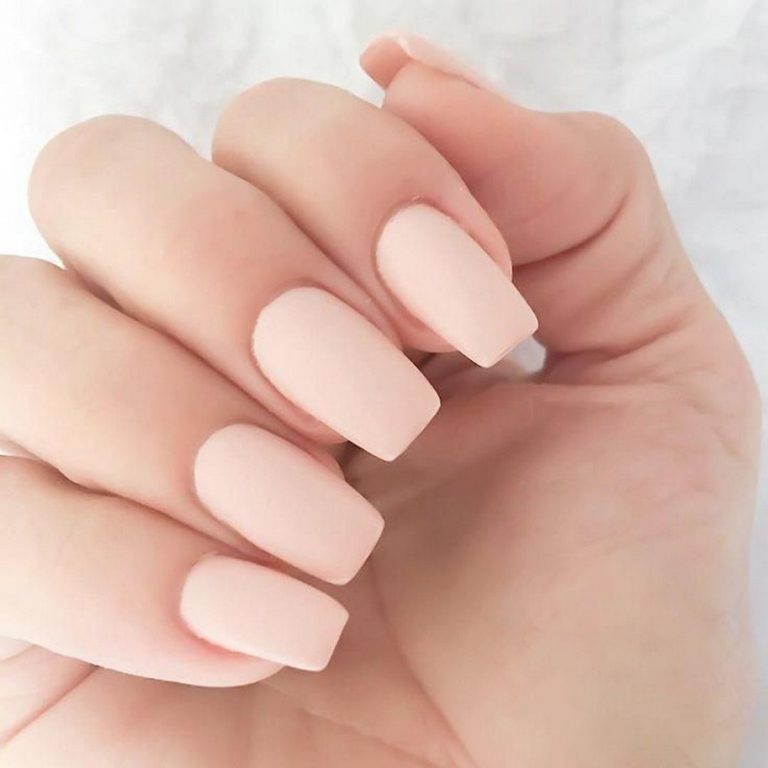 18 Modelos de uñas beige que te hacen ver más arreglada y profesional