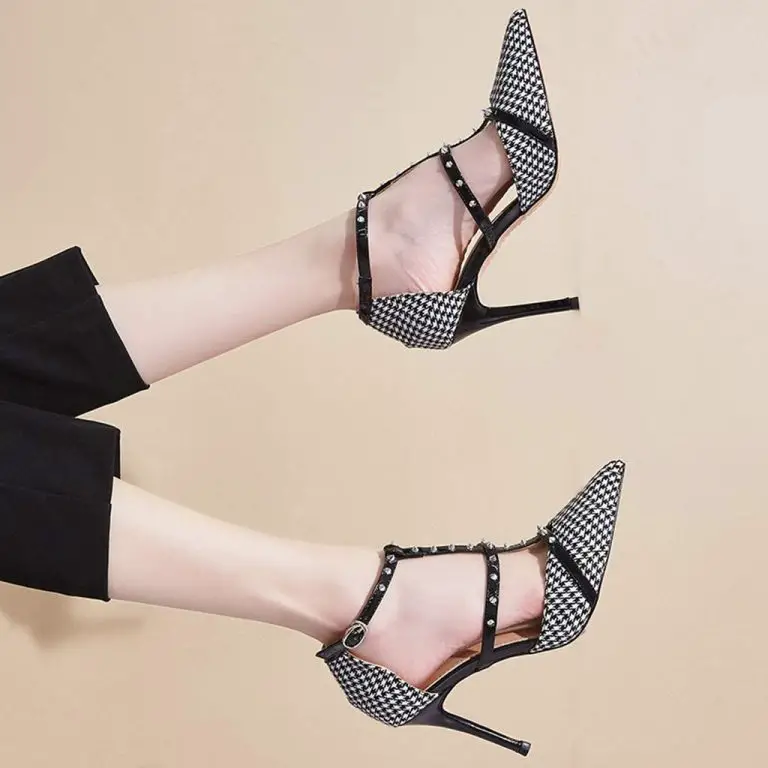 Tacones de aguja: El zapato ideal para looks de cóctel