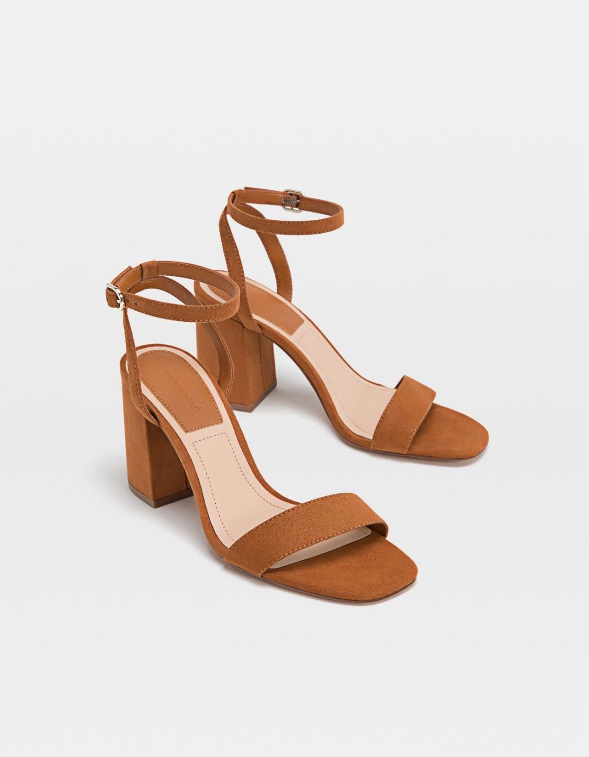 16 pares de sandalias de mujer que necesitas tener YA