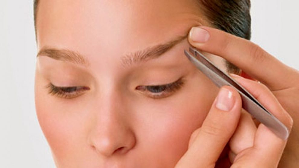 Cejas rectas: +5 Trucos para lograr un diseño de cejas recto y natural
