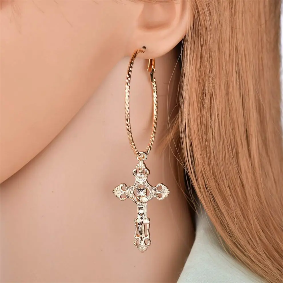 +20 Aros con cruz para looks unisex