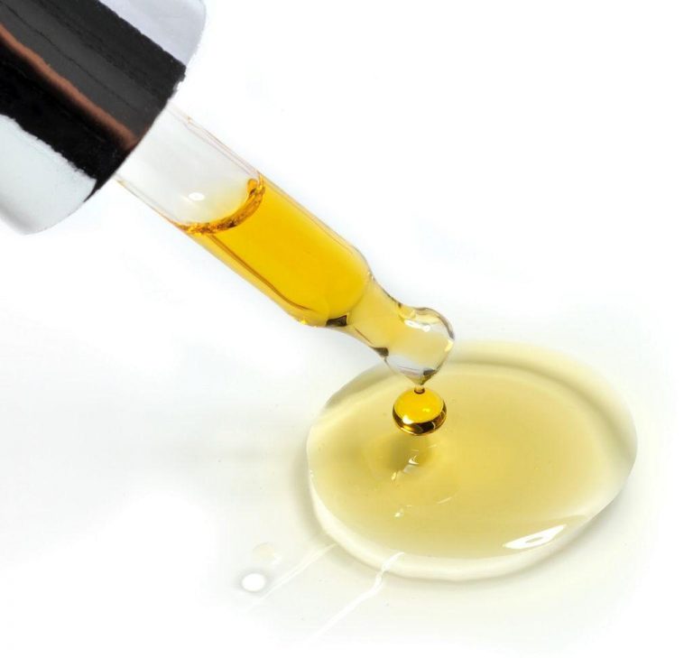 Propiedades del Aceite de Mosqueta para una piel siempre joven