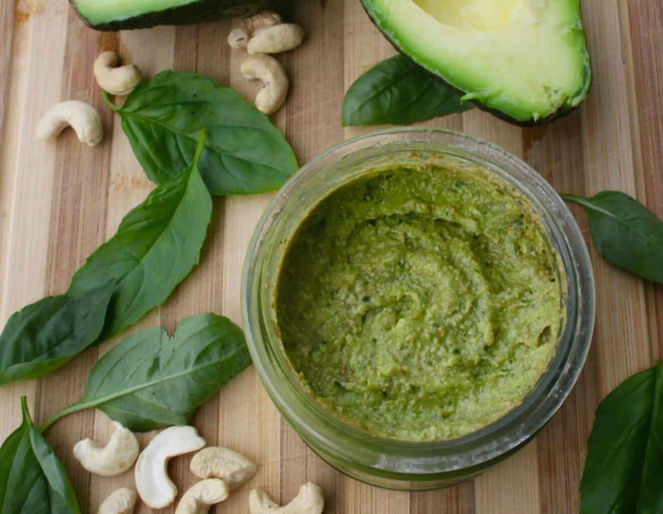 +14 Salsas con palta para acompañar comidas y aperitivos