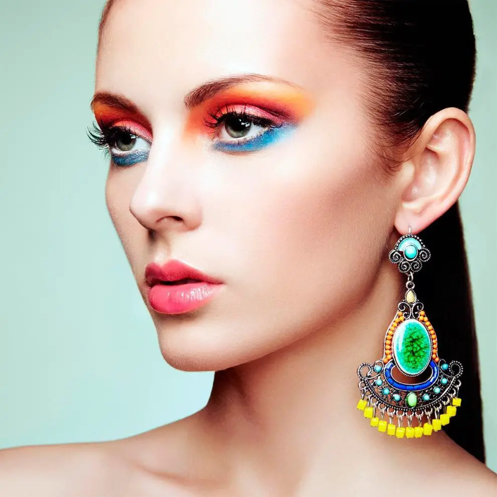Maquillaje de colores ¡Aprende a aplicar la técnica de colorimetría ...