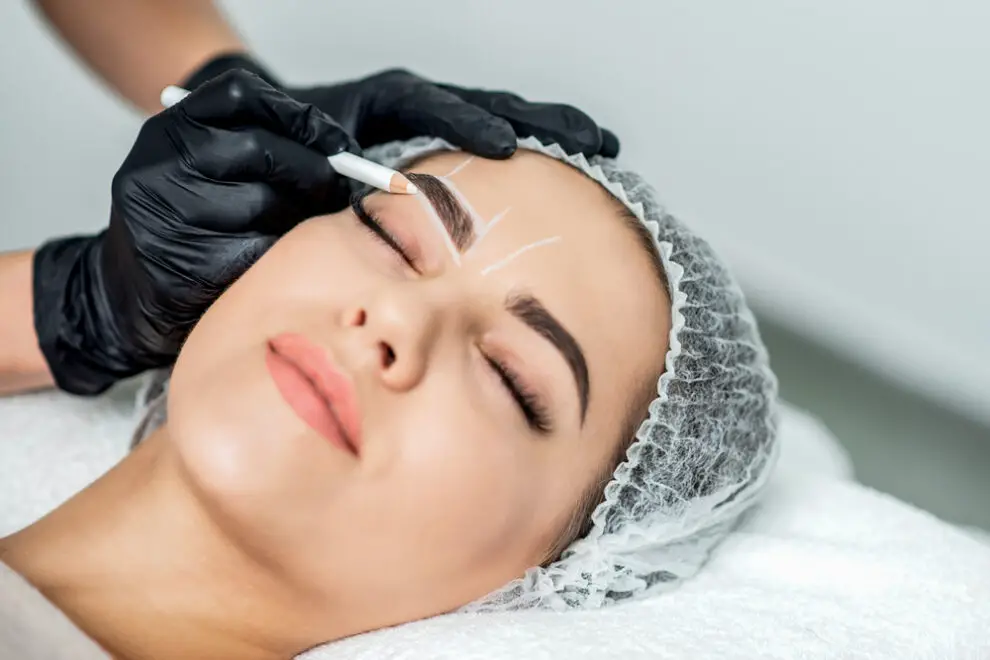 Microblading cejas: ¿En qué consiste y cuánto dura? (Pros y contras)