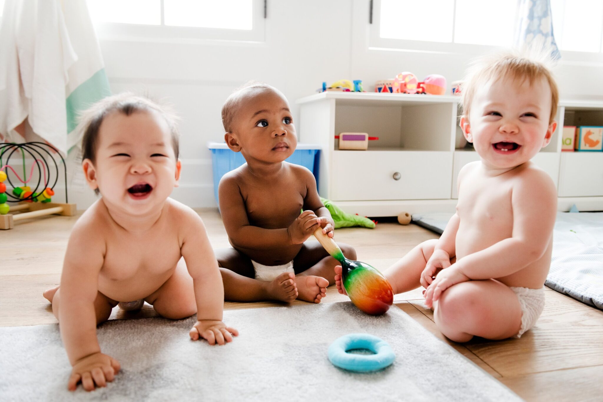 +20 Juegos de bebés divertidos (de 0 a 12 meses) de acuerdo a su edad